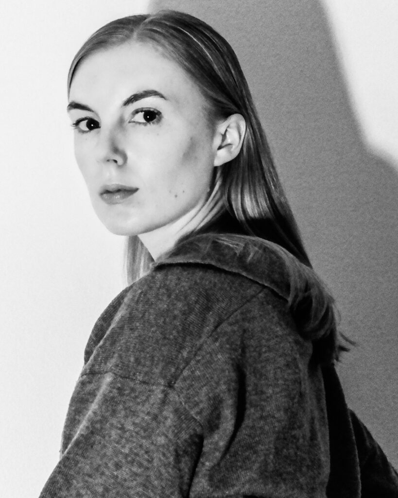 Taylor Mallay, Thunder Thighs – Chestnut Review